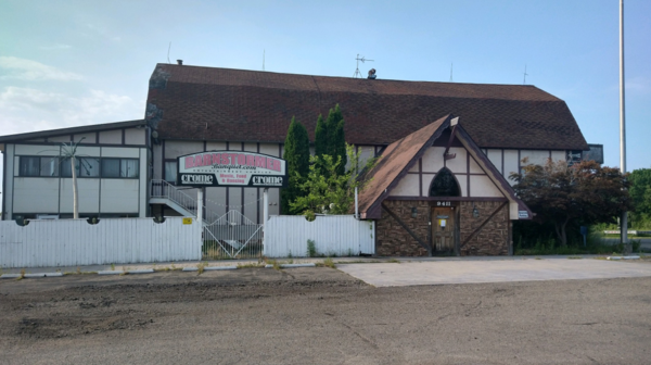 WHMI 93.5 Local News : Demolition Bid Approved For Barnstormer In Green Oak Township